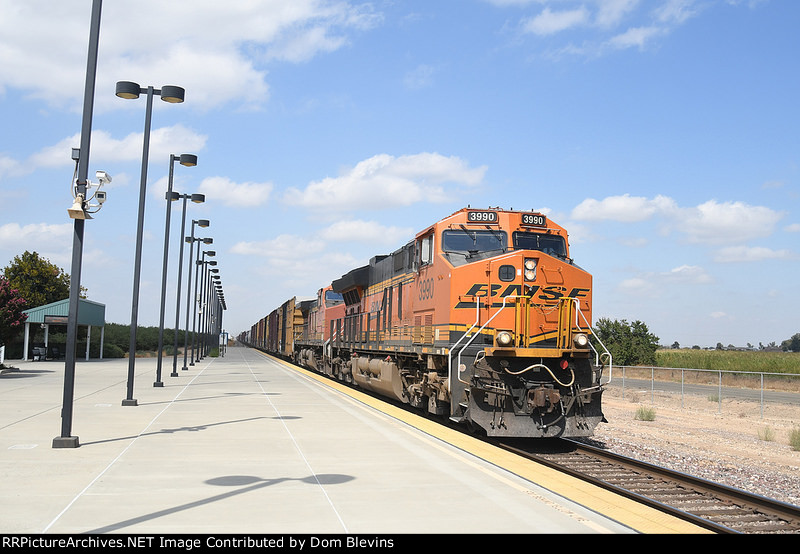 BNSF 3990